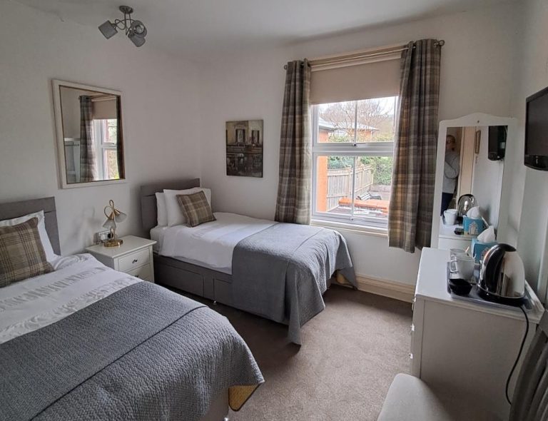 Our rooms - Squirrels Llangollen